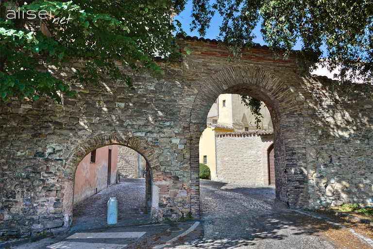 Gingoli, cosa vedere lungo il percorso di visita consigliato